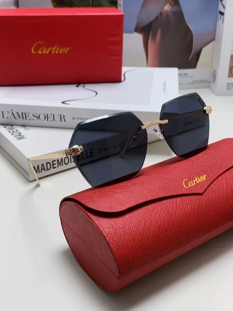 Top mirror Cartier Sunglasses