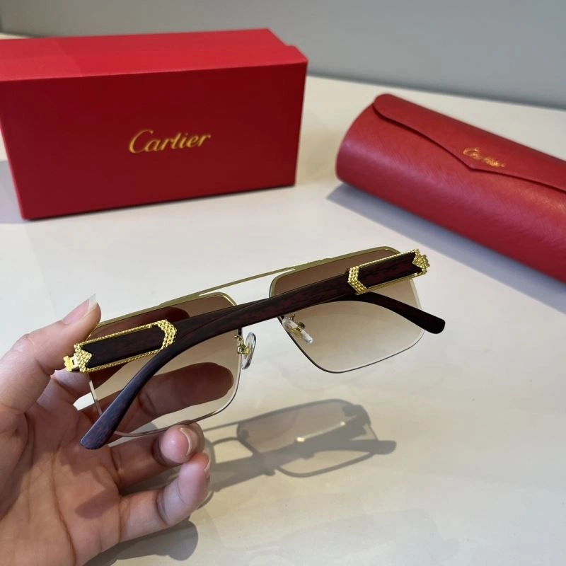 Accurate model Cartier Sunglasses