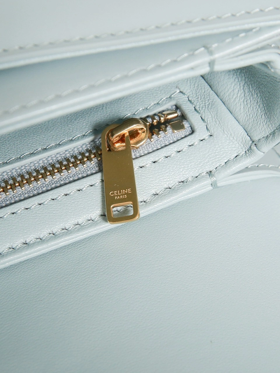 Accurate model Celine Besace Bags