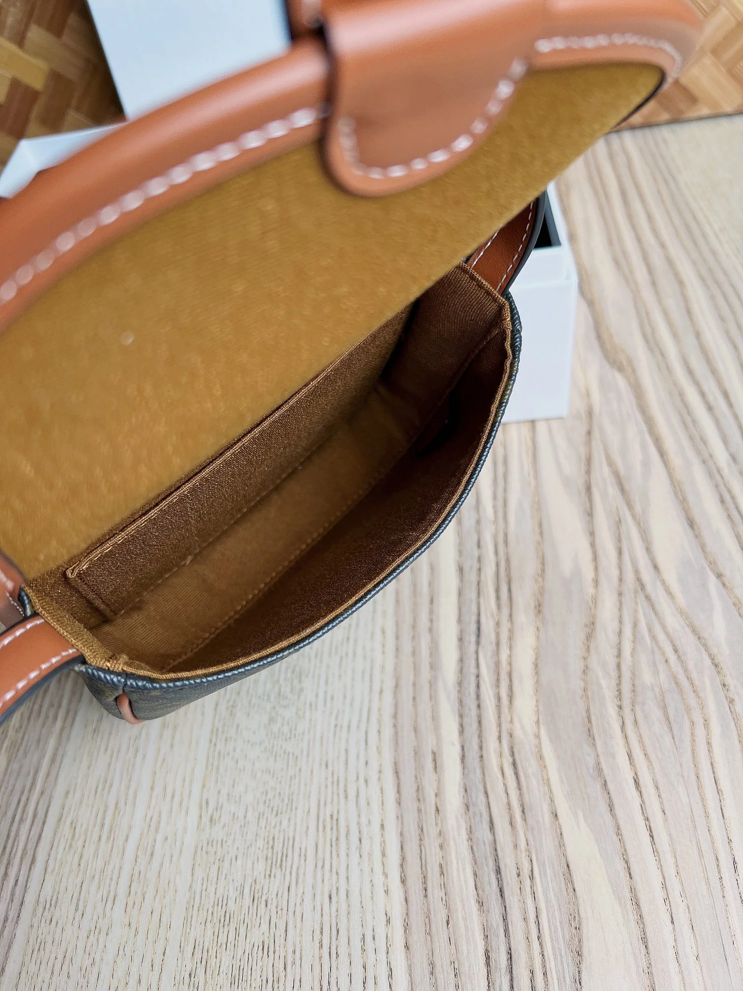 Perfect replica Celine Besace Bags