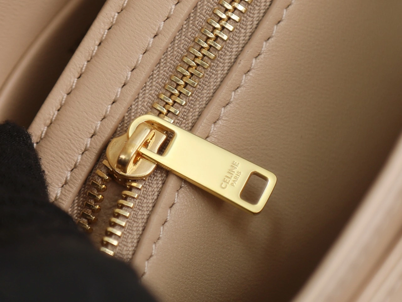 Factory-made Celine Besace Bags