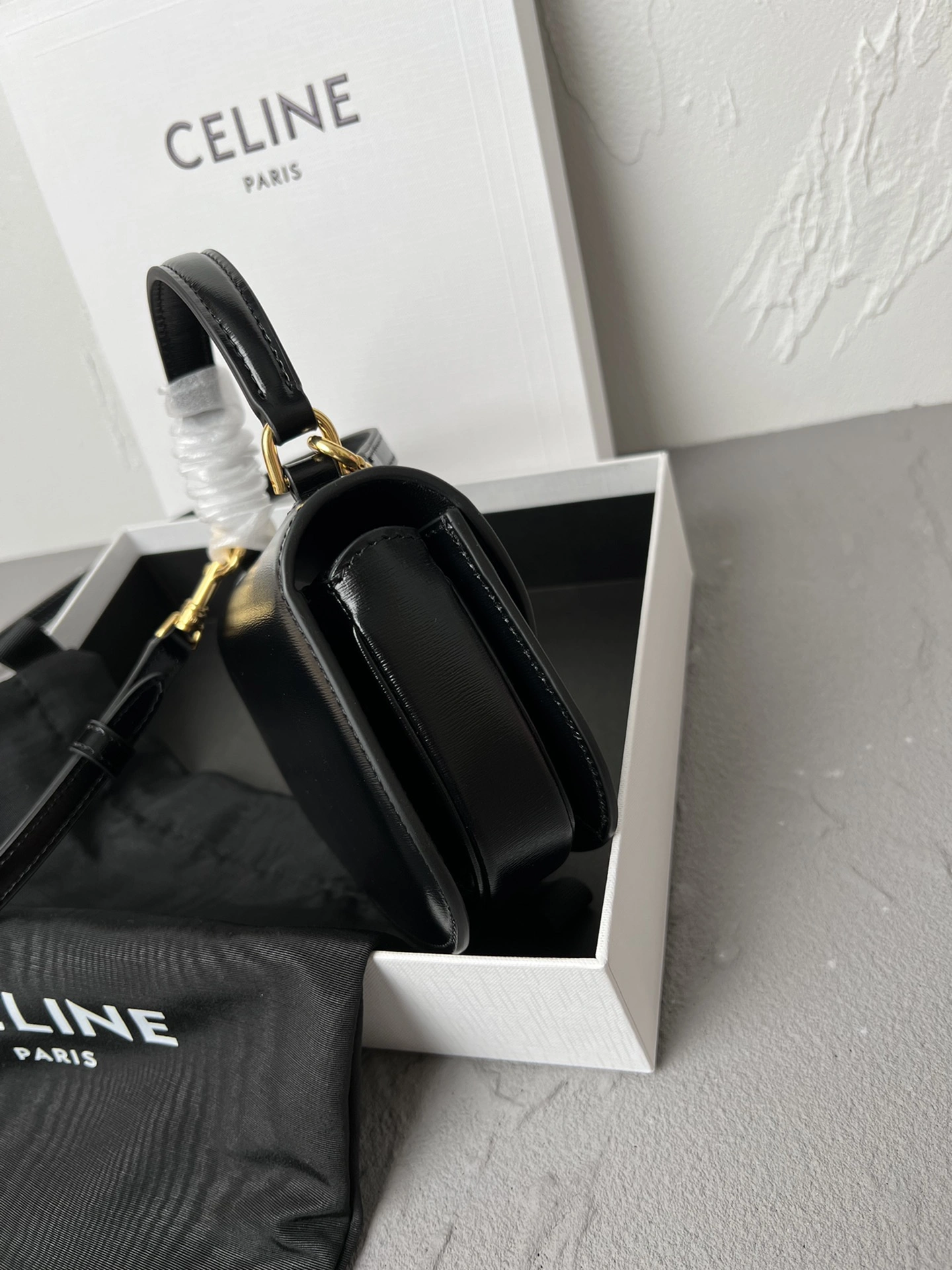 Bargain Celine Besace Bags