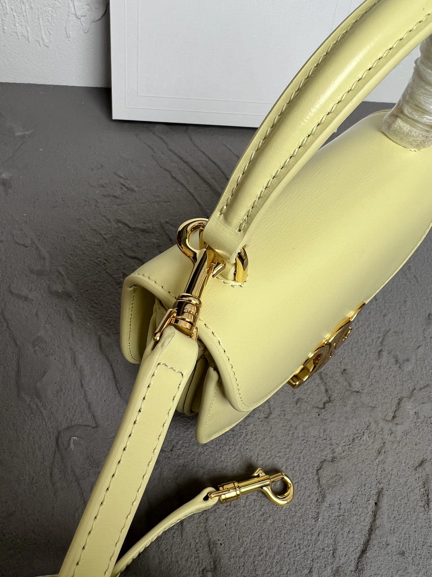 Bargain Celine Besace Bags