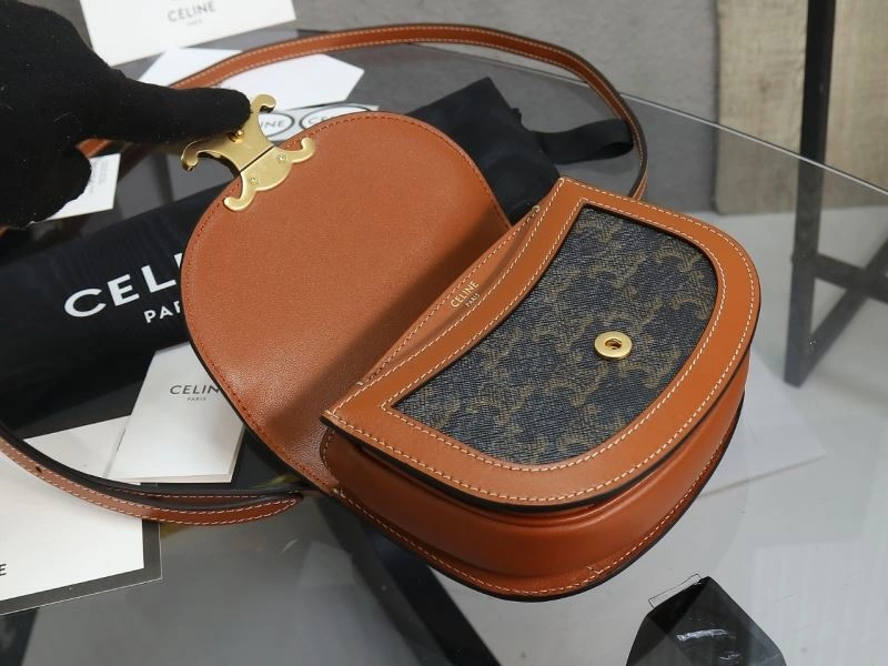 Low-cost Celine Besace Bags