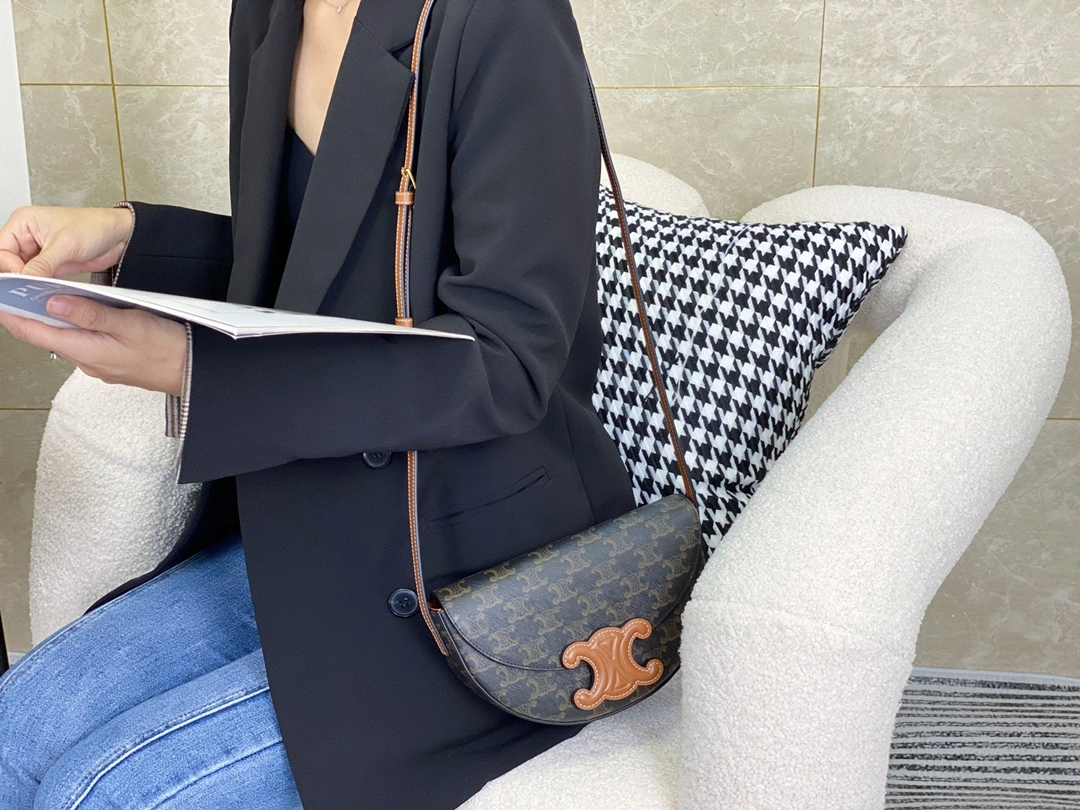 Affordable Celine Besace Bags
