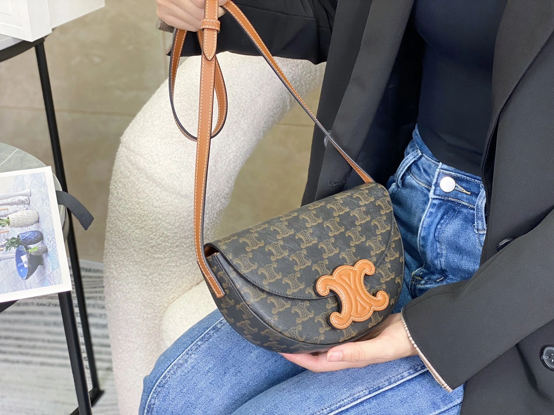 Affordable Celine Besace Bags
