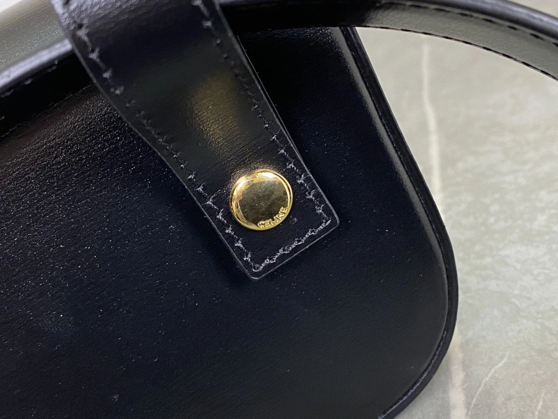 Economical Celine Besace Bags