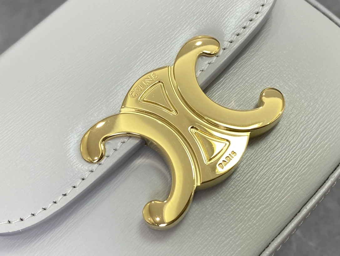 Bargain Celine Besace Bags