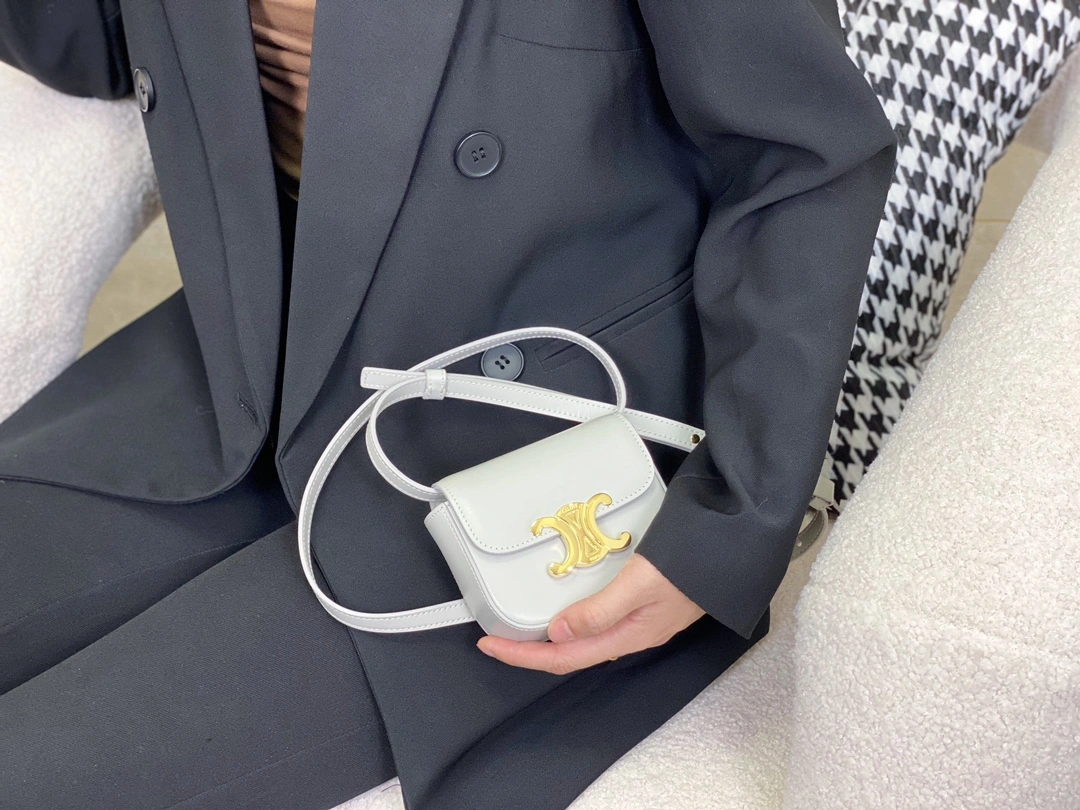 Bargain Celine Besace Bags