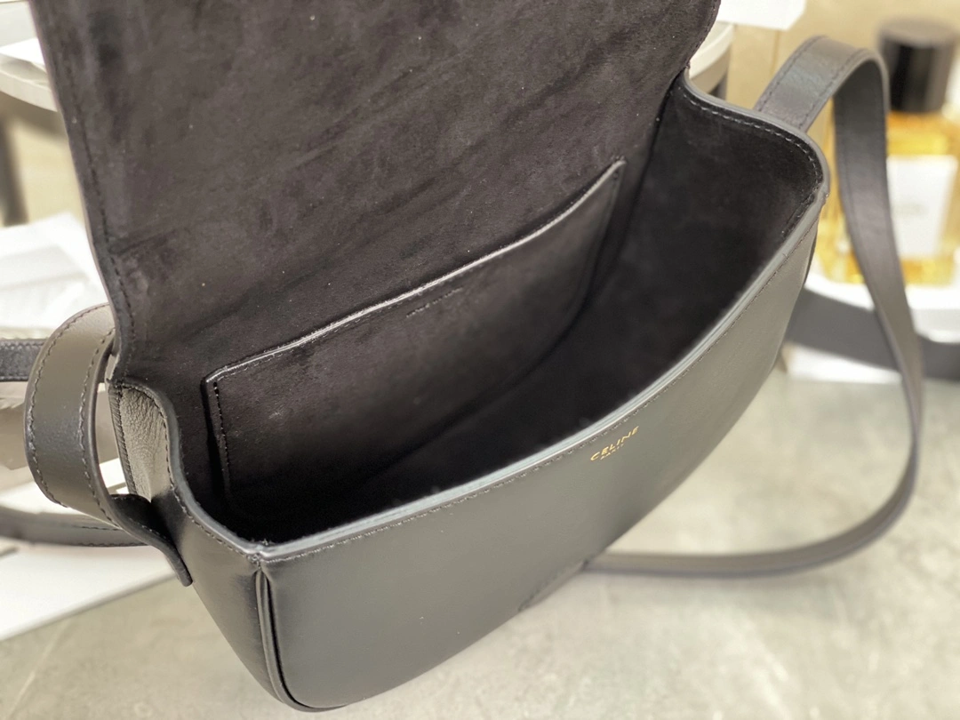 Factory-made Celine Besace Bags