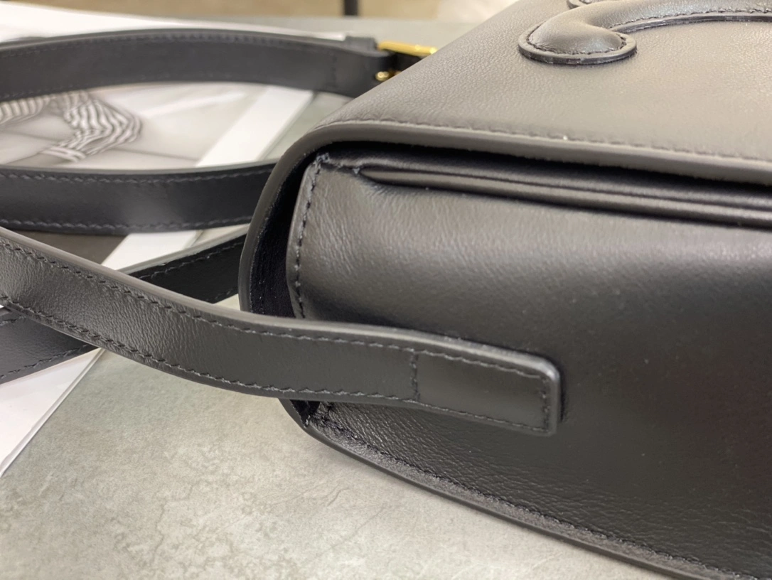 Factory-made Celine Besace Bags