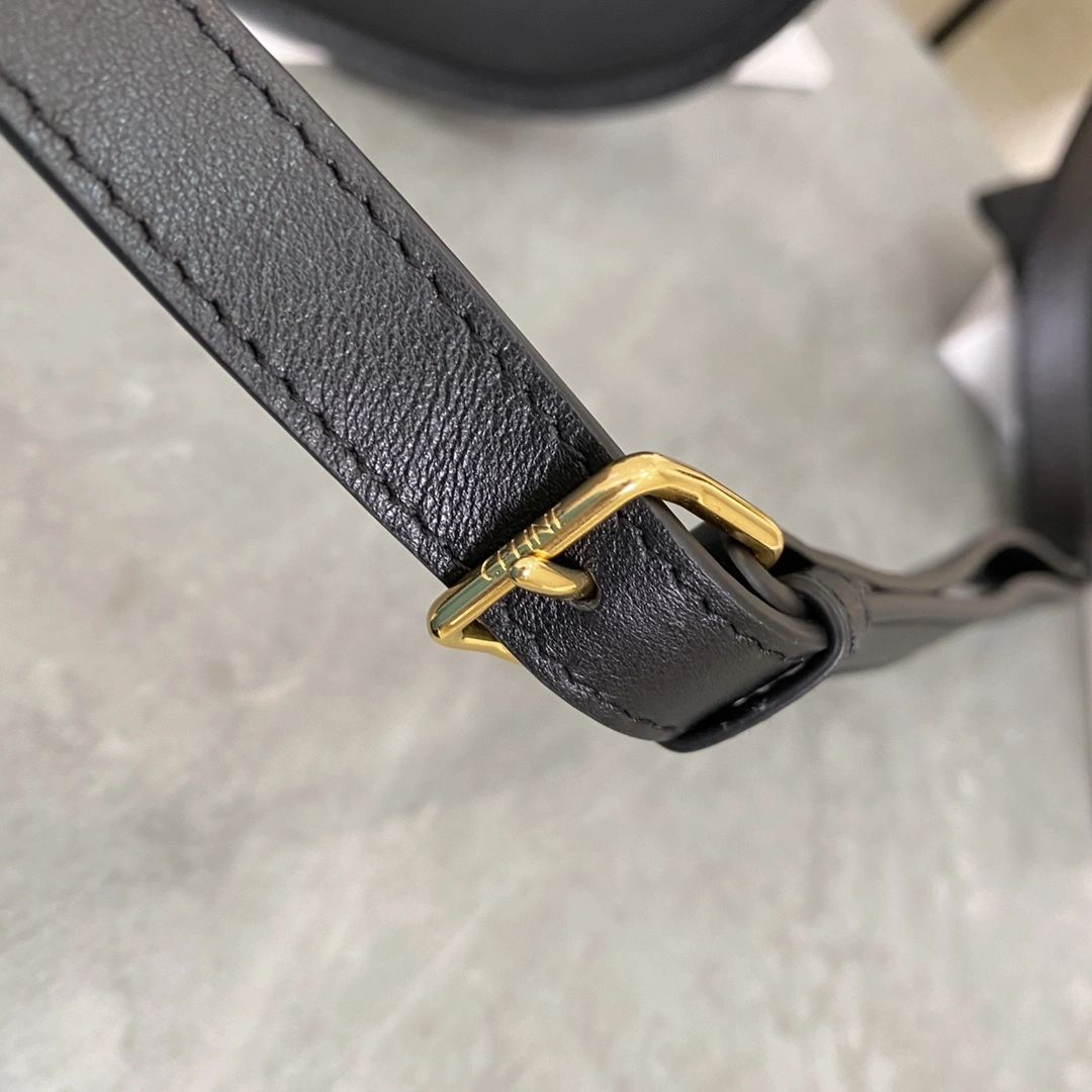 Factory-made Celine Besace Bags
