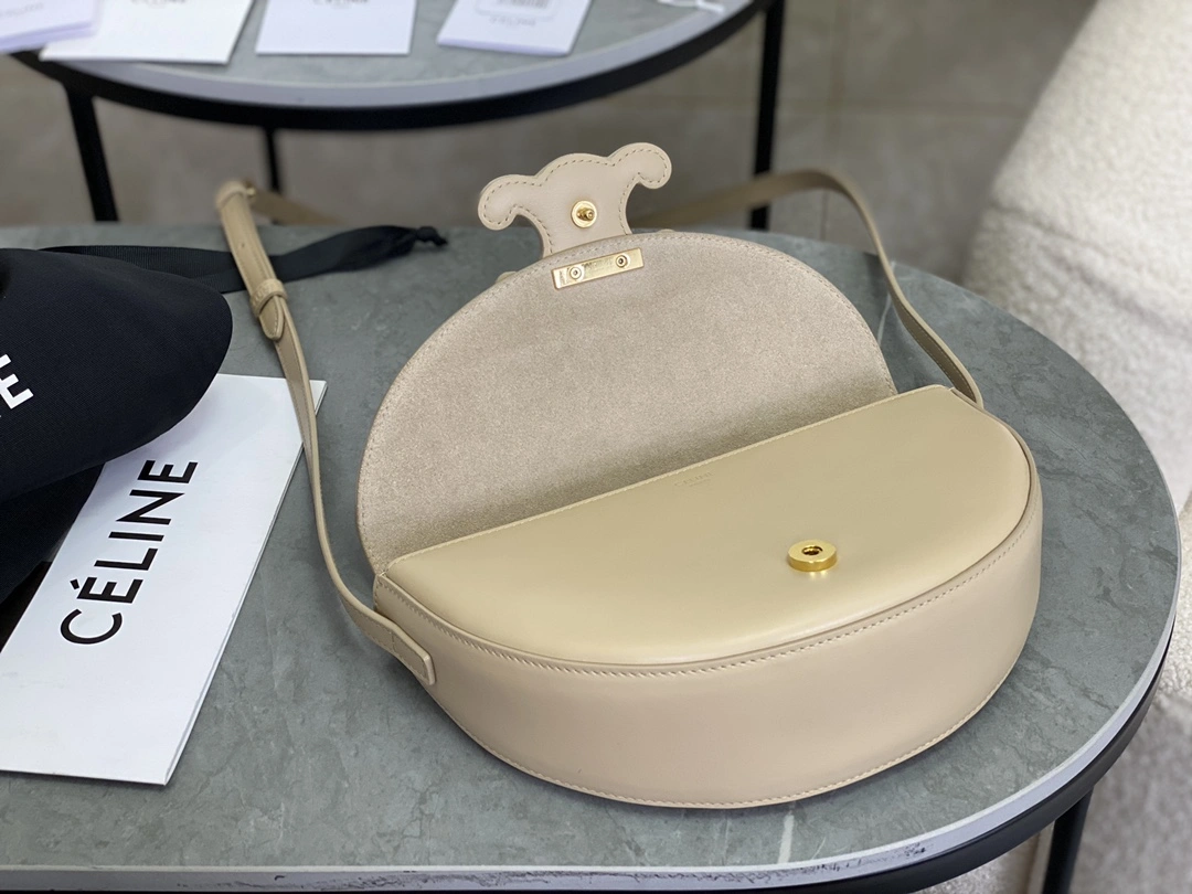 Bargain Celine Besace Bags