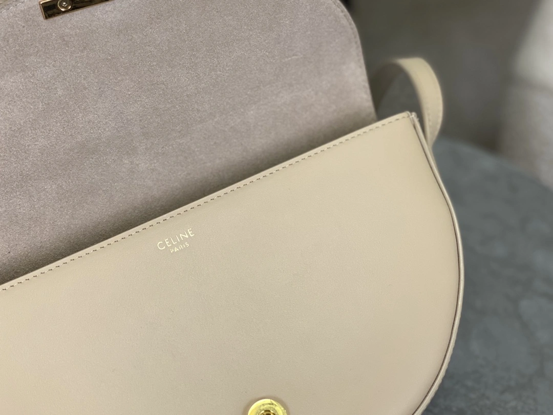 Bargain Celine Besace Bags