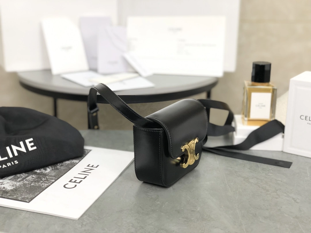 Low-cost Celine Besace Bags