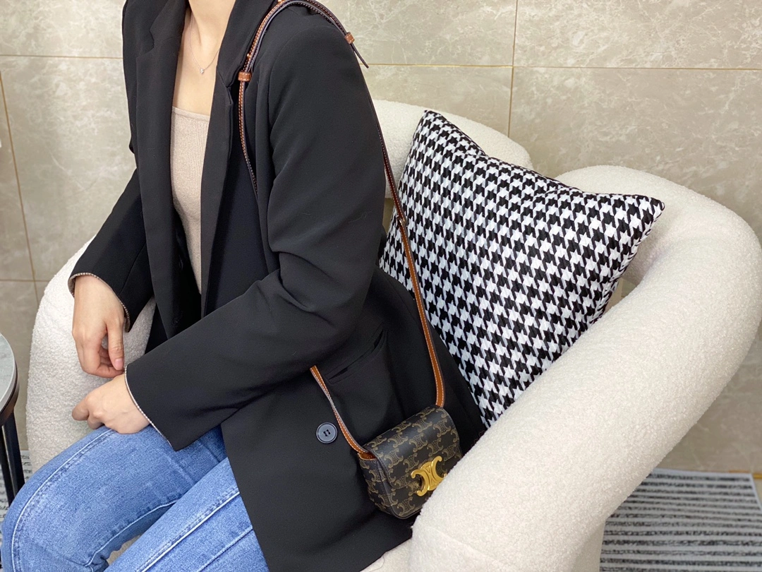 High accuracy Celine Besace Bags