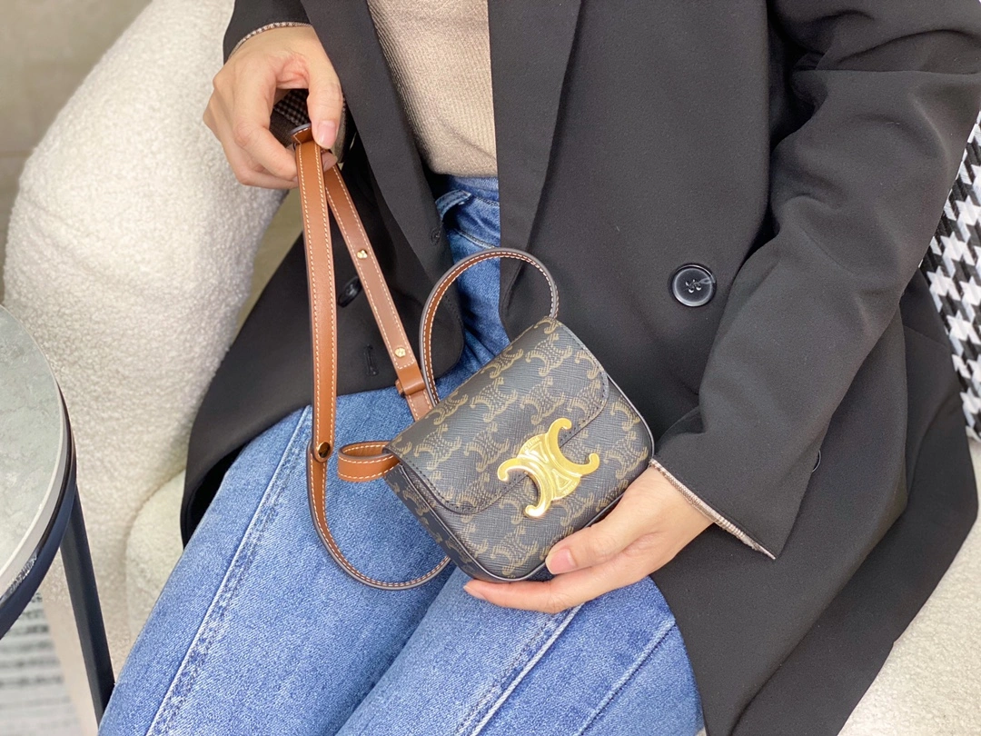 High accuracy Celine Besace Bags