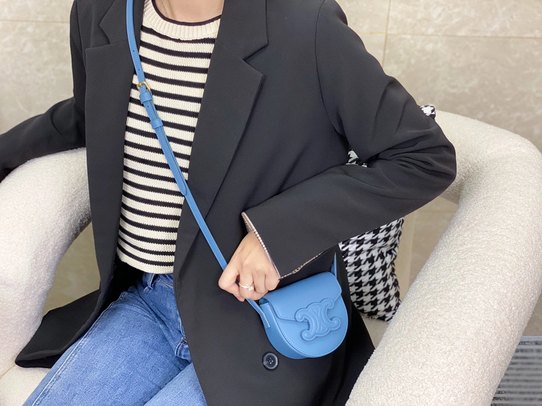 Top mirror Celine Besace Bags