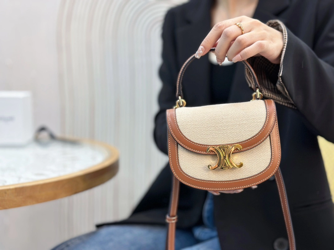 Brand-original Celine Besace Bags
