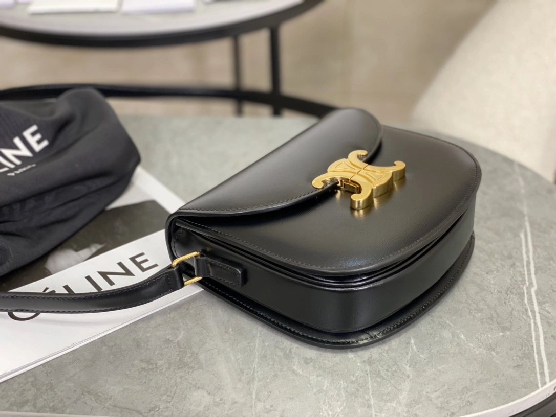 Factory-made Celine Besace Bags
