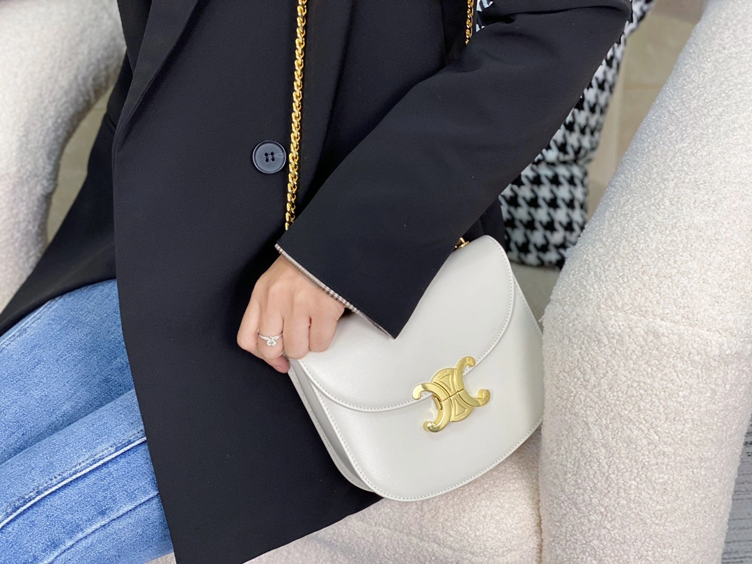 Factory-made Celine Besace Bags