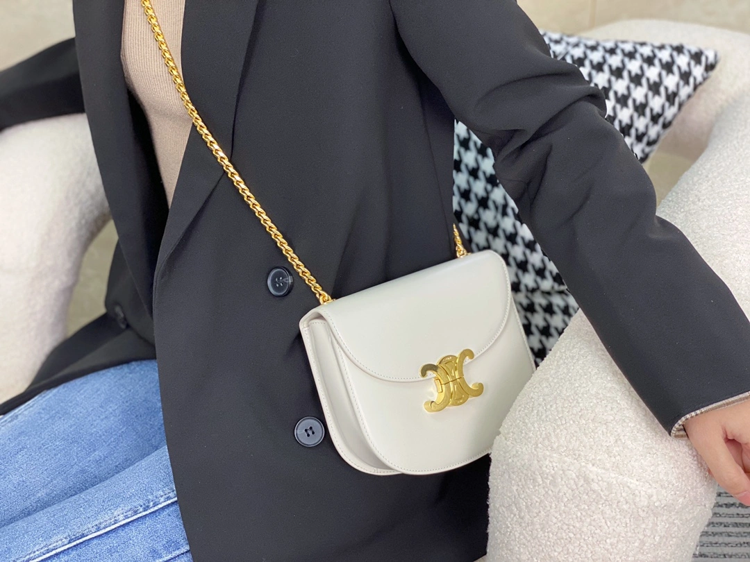 Factory-made Celine Besace Bags