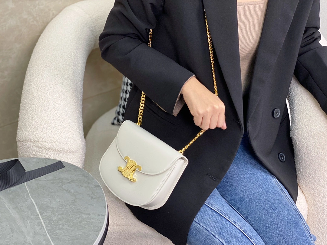 Factory-made Celine Besace Bags