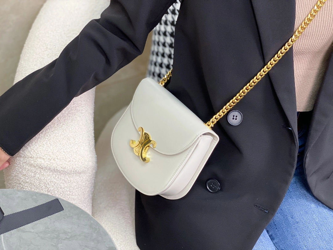 Factory-made Celine Besace Bags