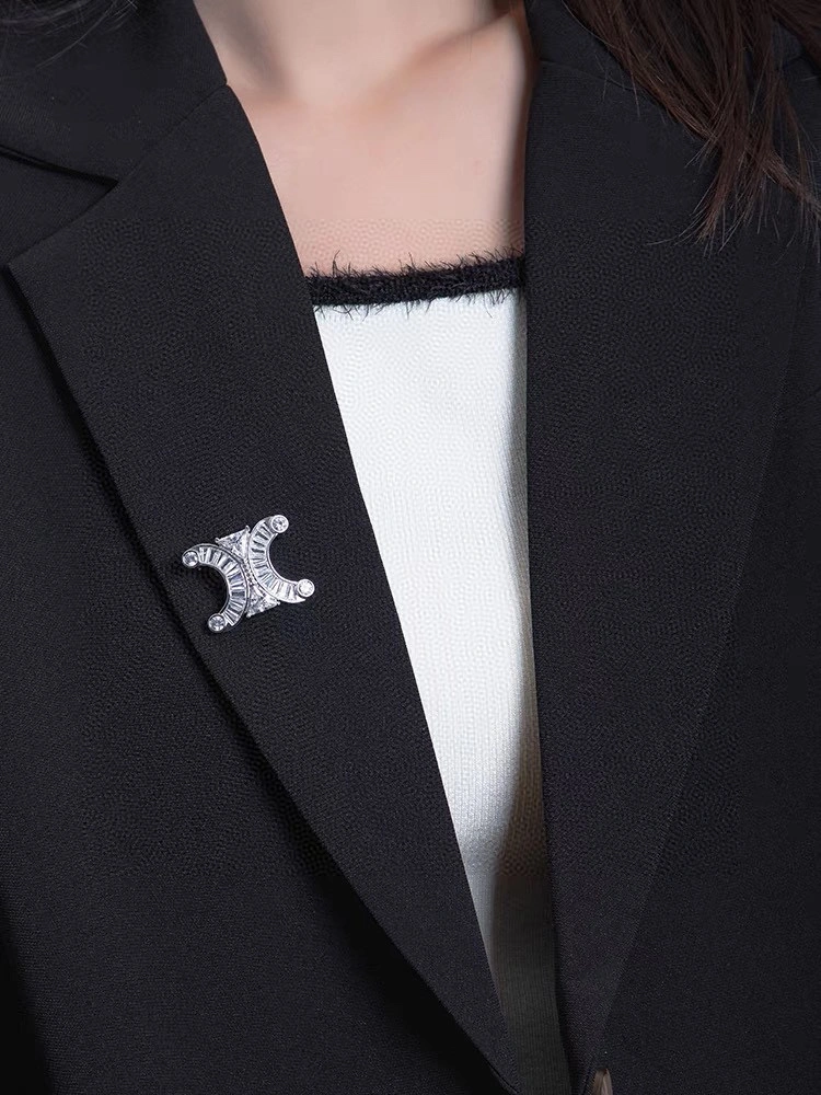 Low-cost Celine Brooches