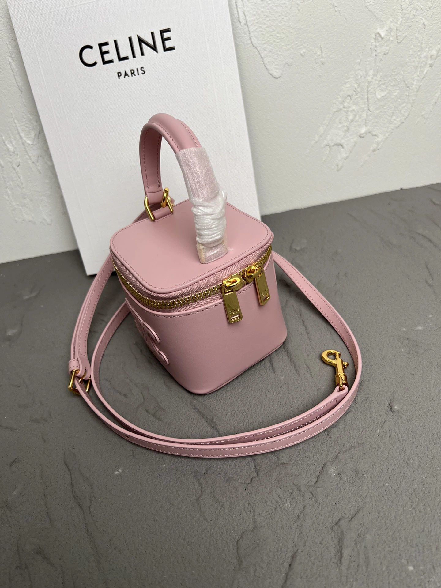 Accurate model Celine Bucket Bags