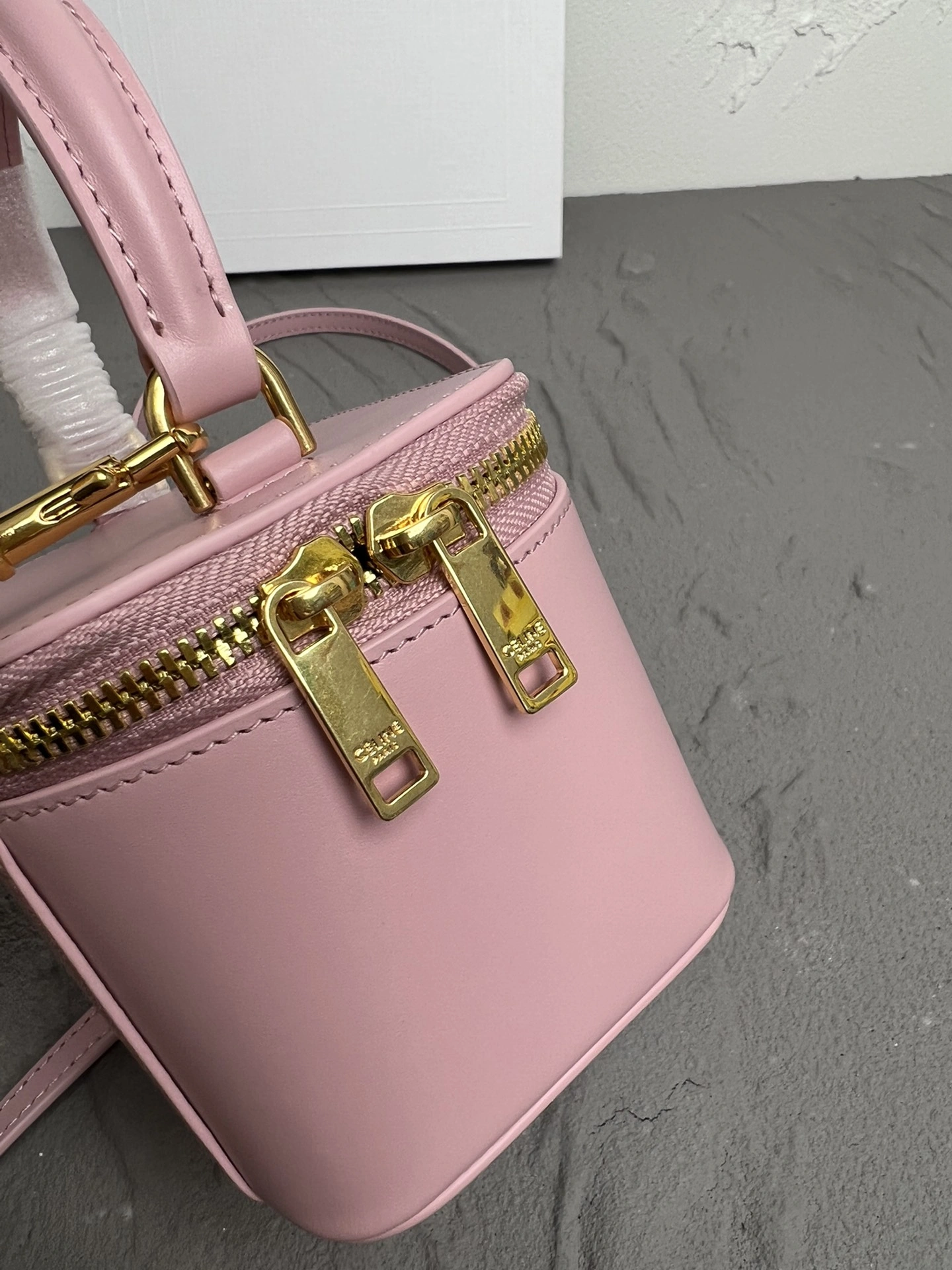 Accurate model Celine Bucket Bags