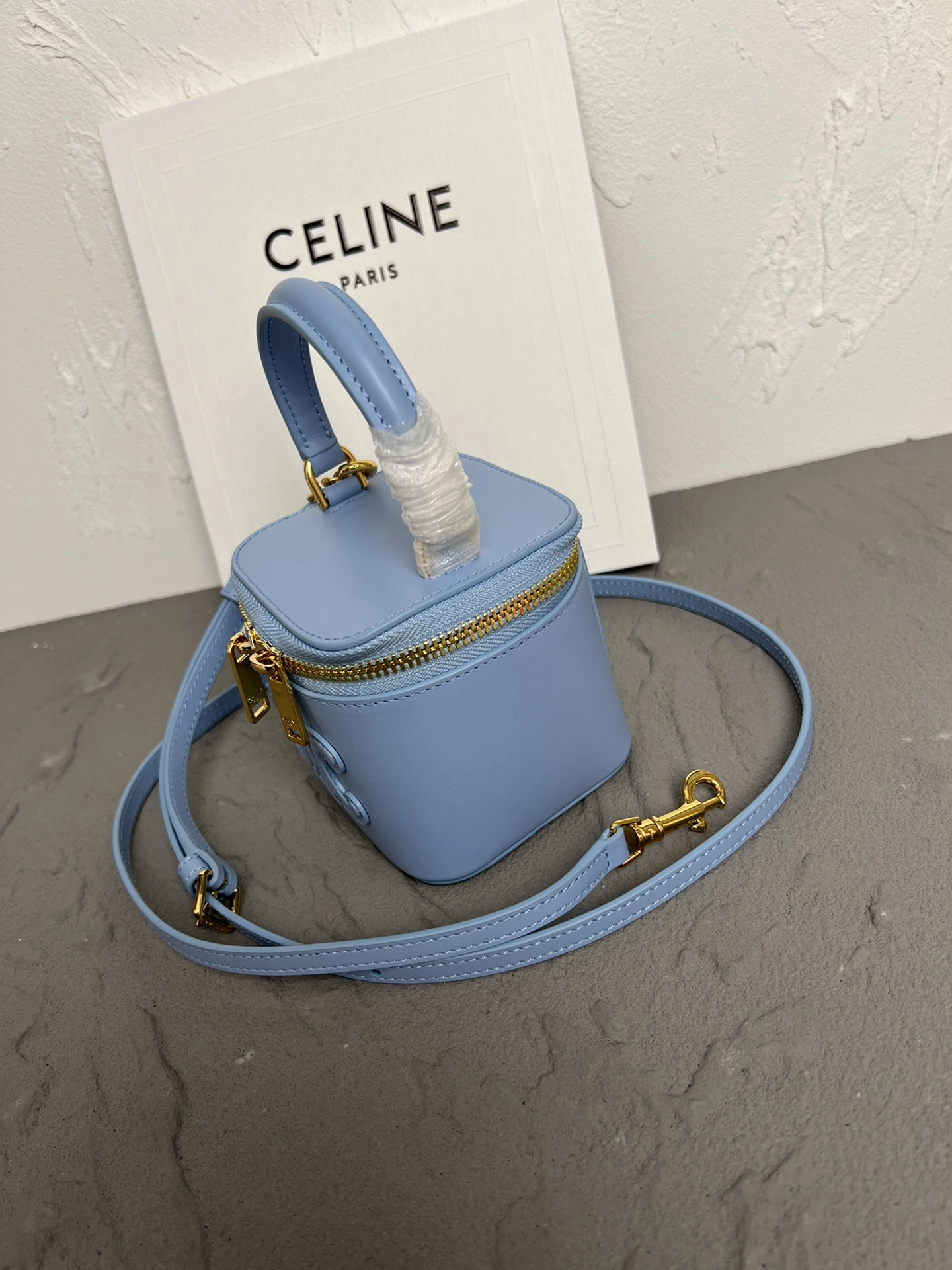 Low-cost Celine Bucket Bags
