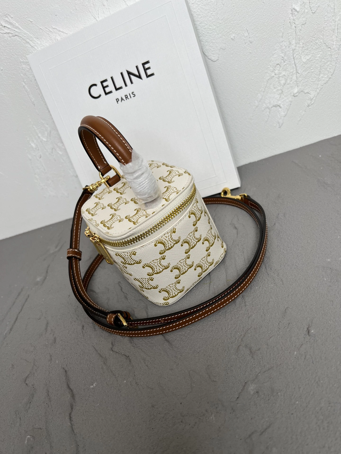 High fidelity Celine Bucket Bags