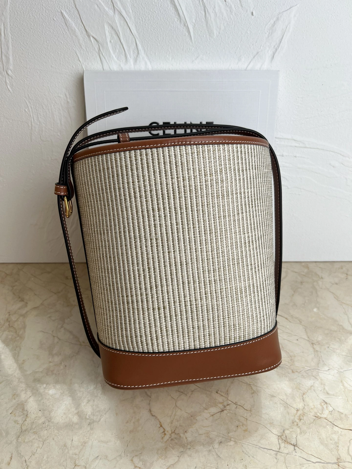 Accurate model Celine Bucket Bags
