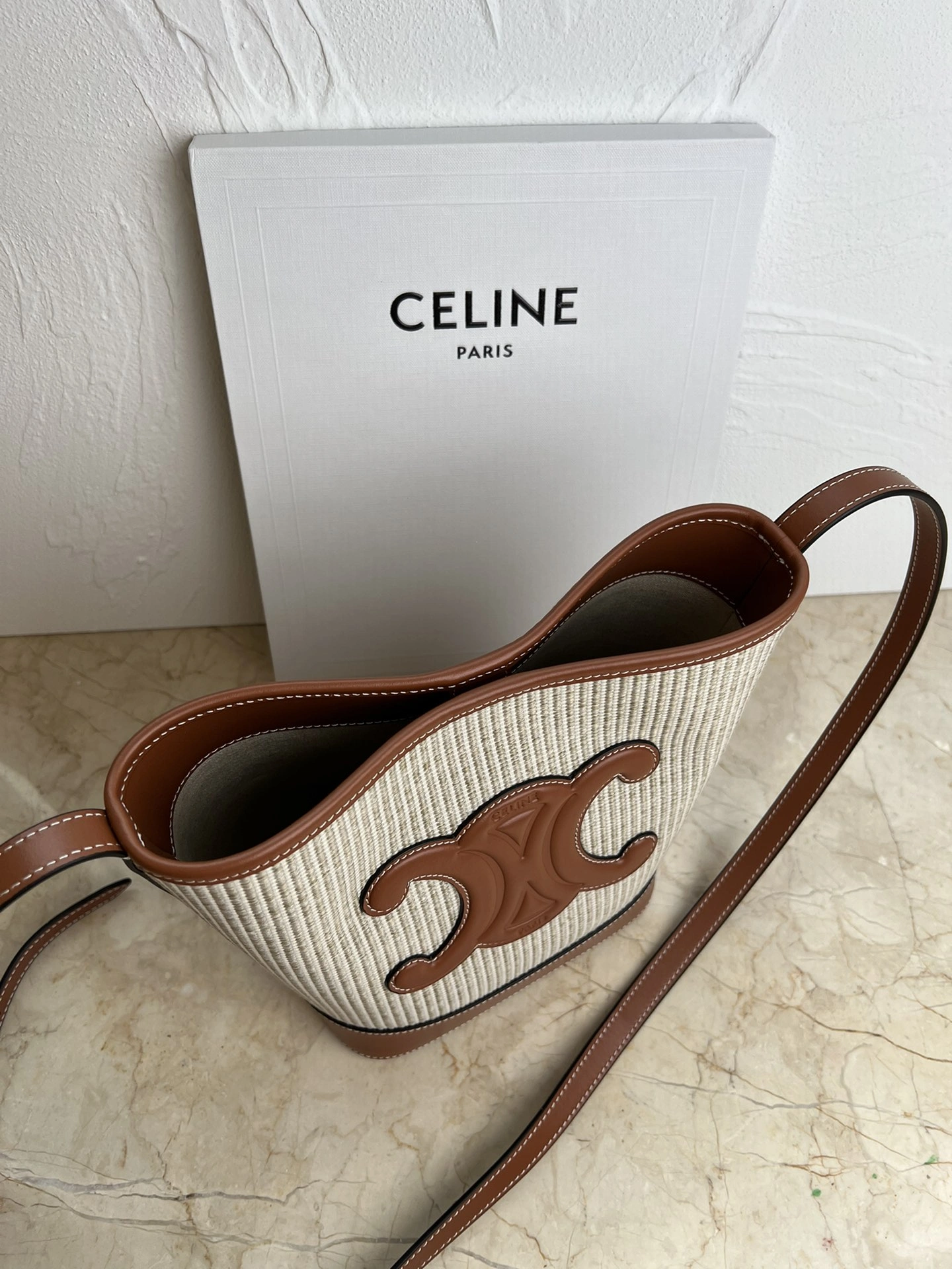 Accurate model Celine Bucket Bags