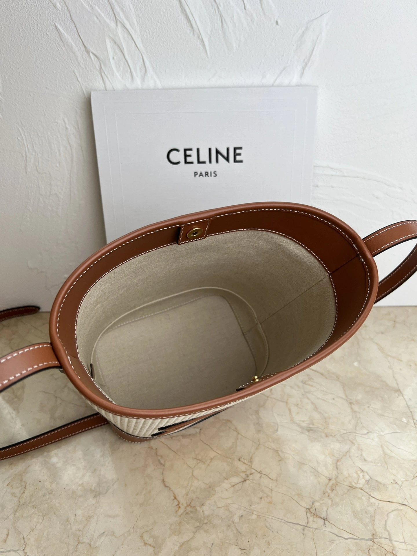 Accurate model Celine Bucket Bags
