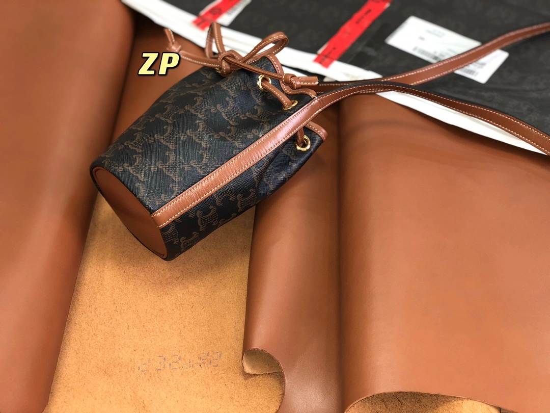 Low-cost Celine Bucket Bags