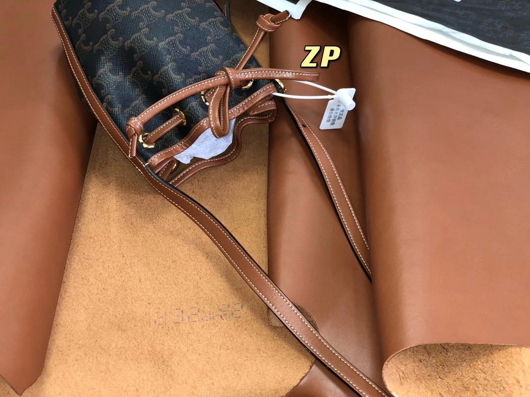 Low-cost Celine Bucket Bags