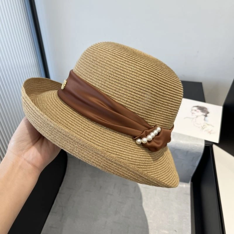 Accurate model Celine Caps