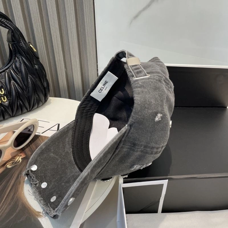 Exact replica Celine Caps
