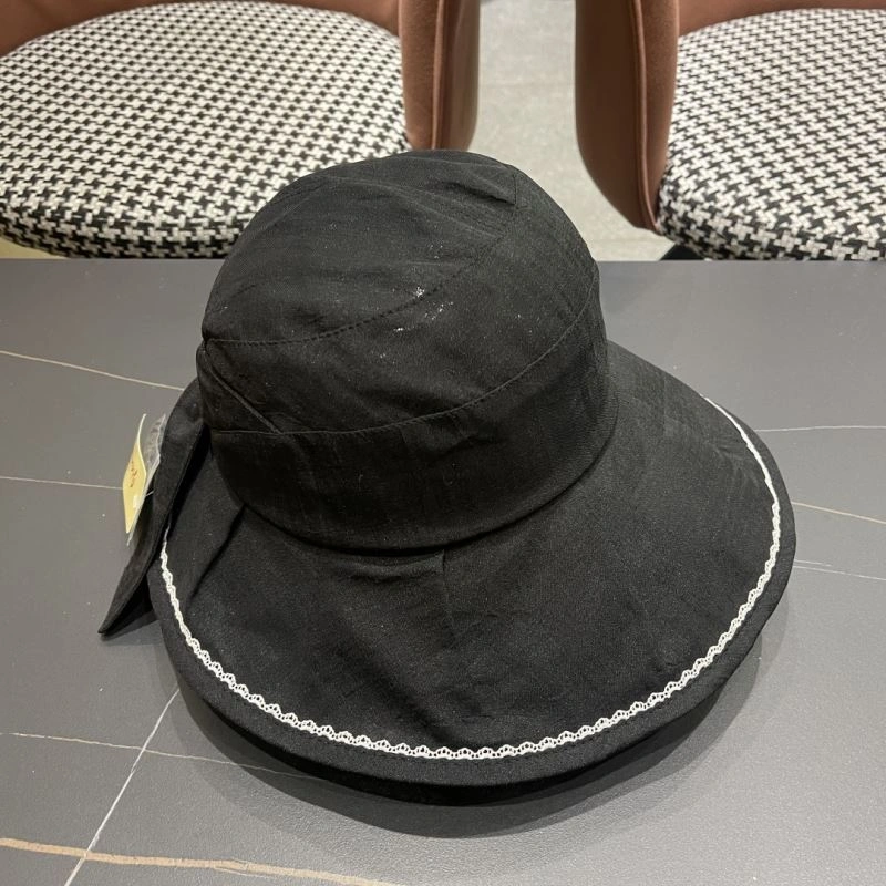 Accurate model Celine Caps