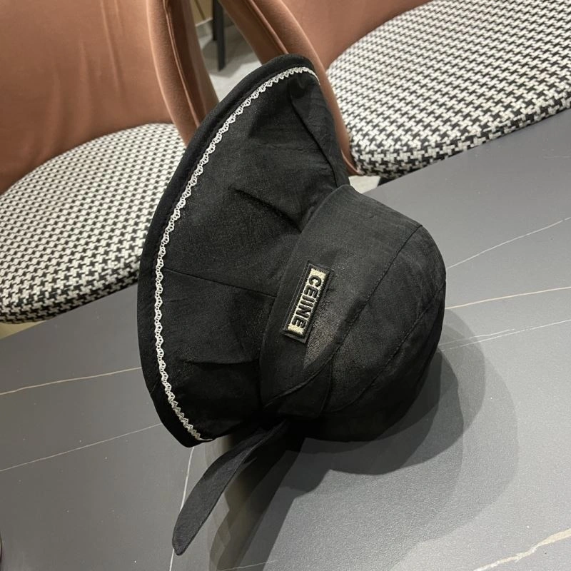 Accurate model Celine Caps