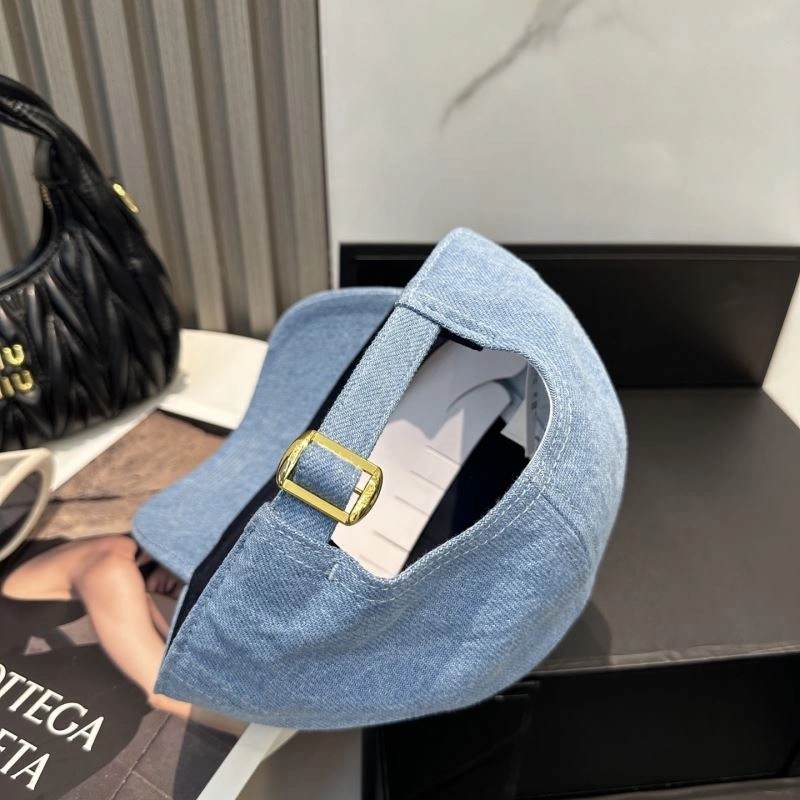 Accurate model Celine Caps