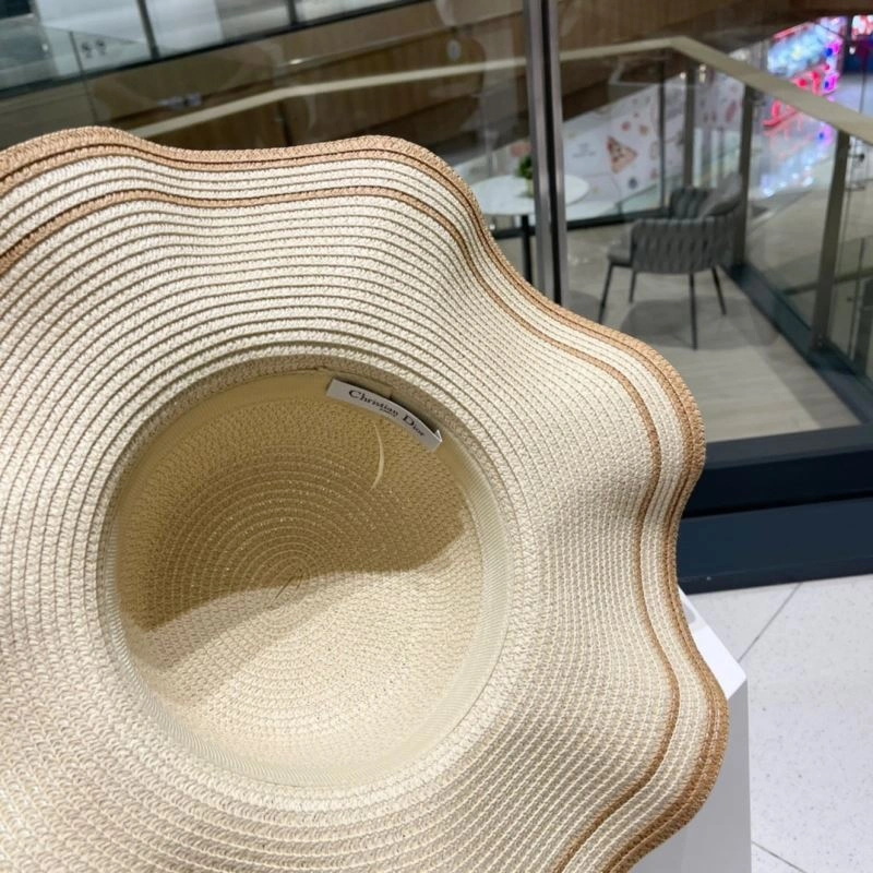 Low-cost Celine Caps