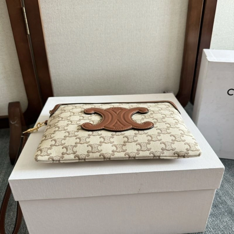 Bargain Celine Clutch Bags