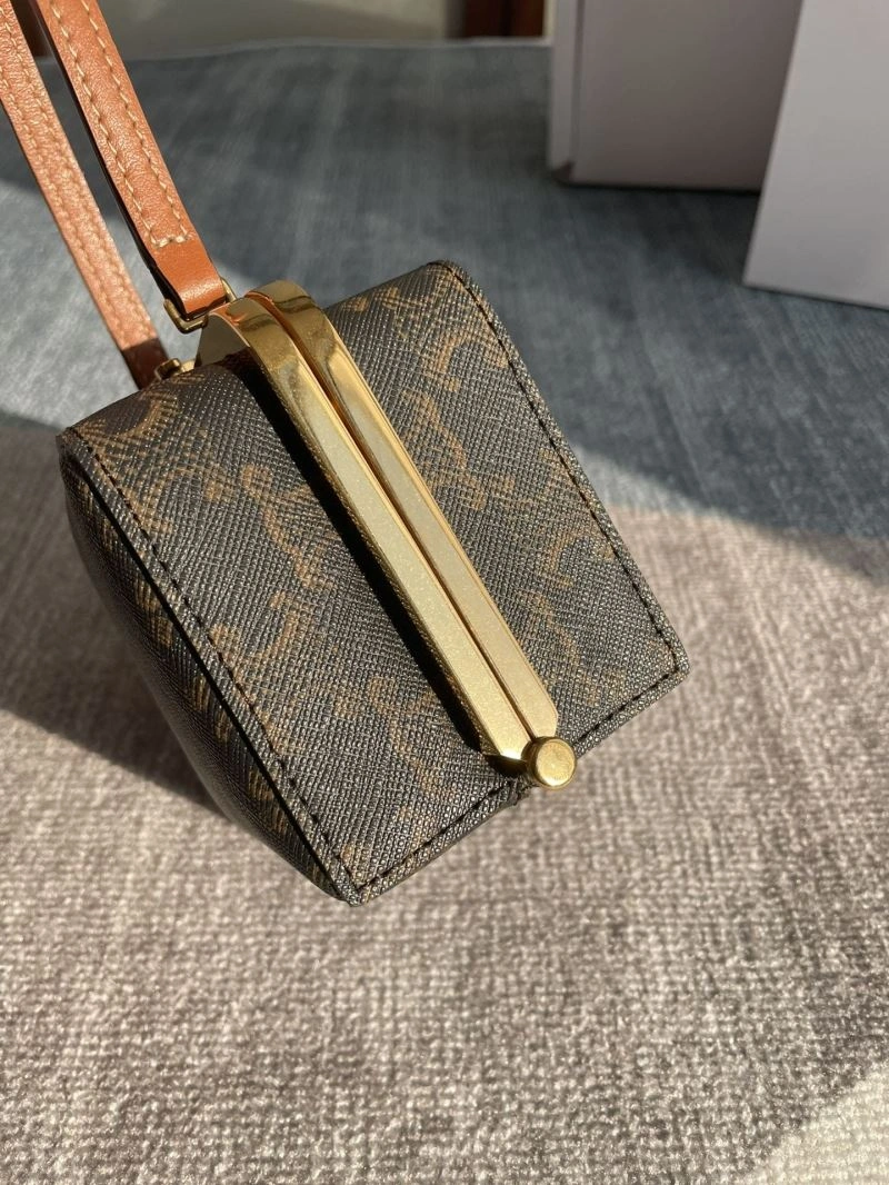 High accuracy Celine Cosmetic Bags