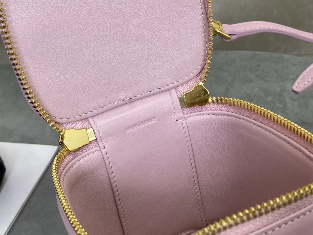 Cut-rate Celine Cosmetic Bags