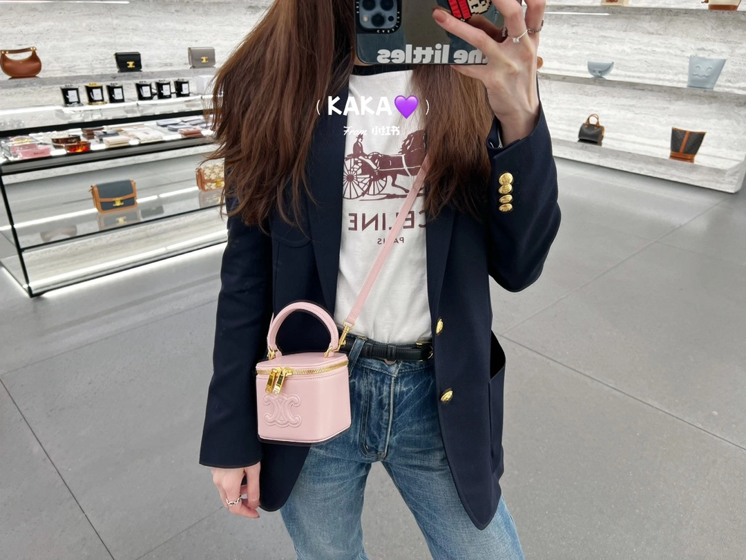 Cut-rate Celine Cosmetic Bags
