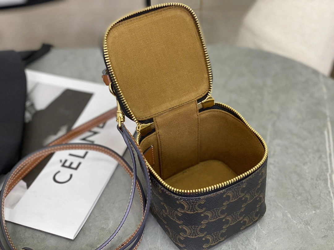 High fidelity Celine Cosmetic Bags