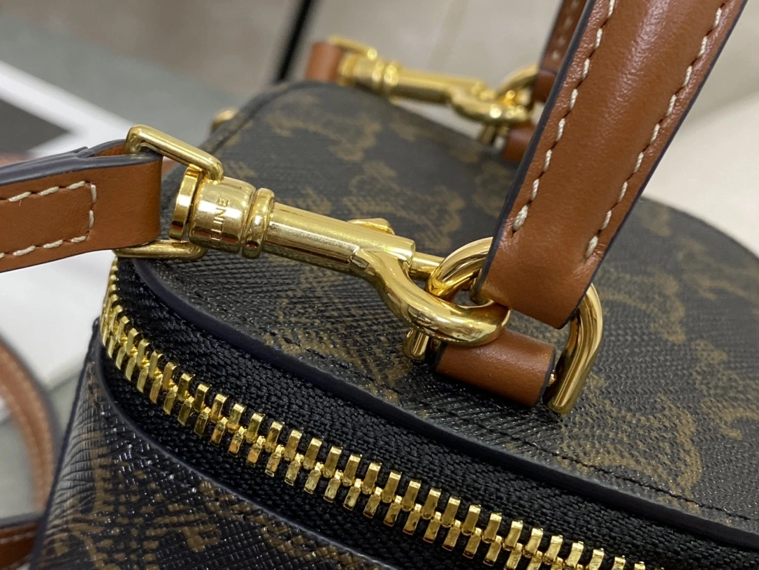 High fidelity Celine Cosmetic Bags